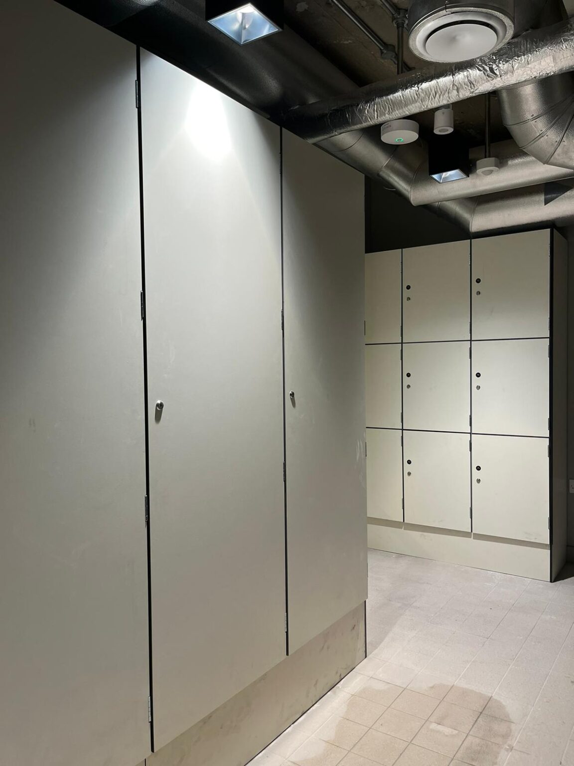 Bespoke Laminate Lockers at 25 Tavistock Place - Helmsman